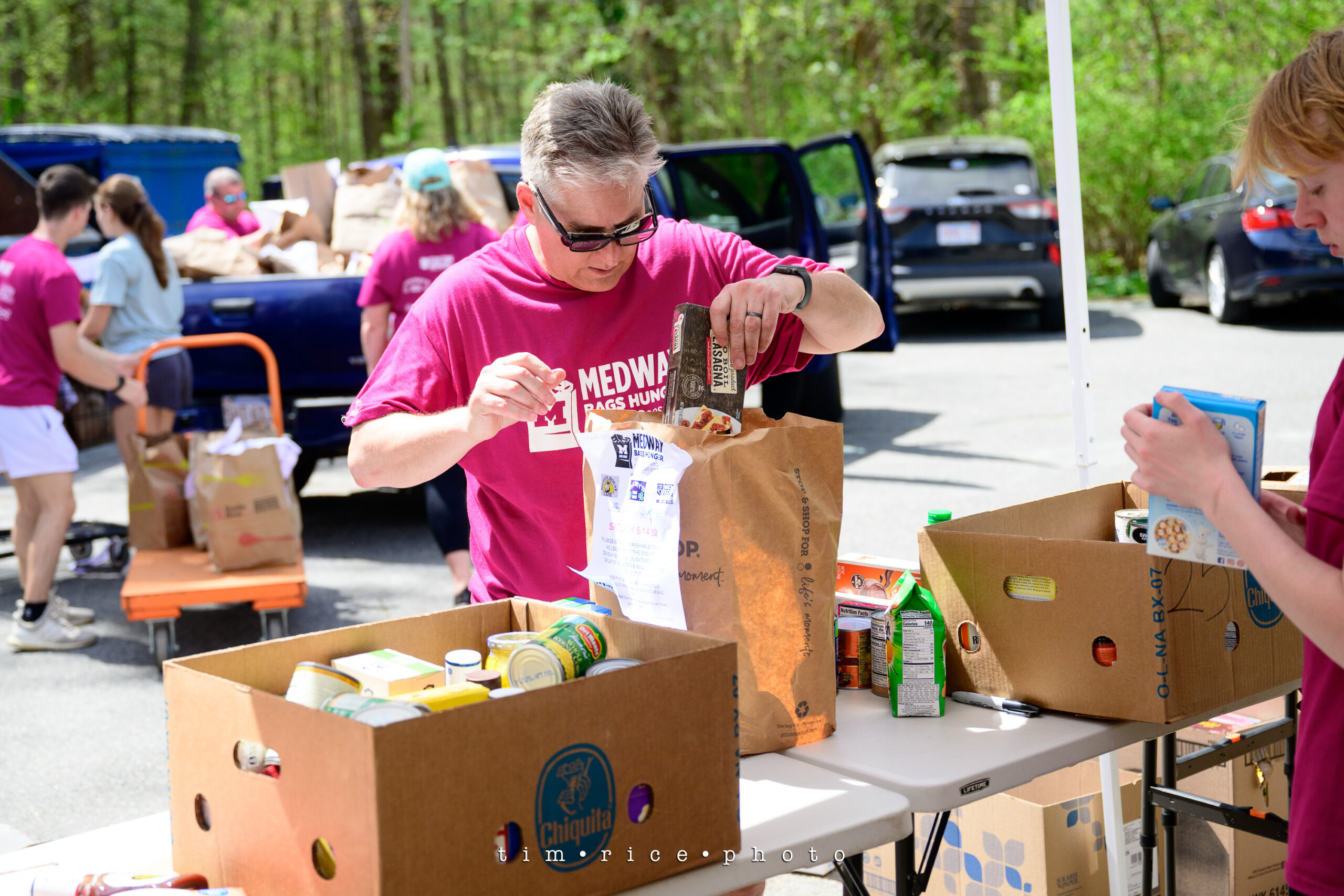 the dailypic 4970 yr14 222 Medway Bags Hunger – tim rice photo