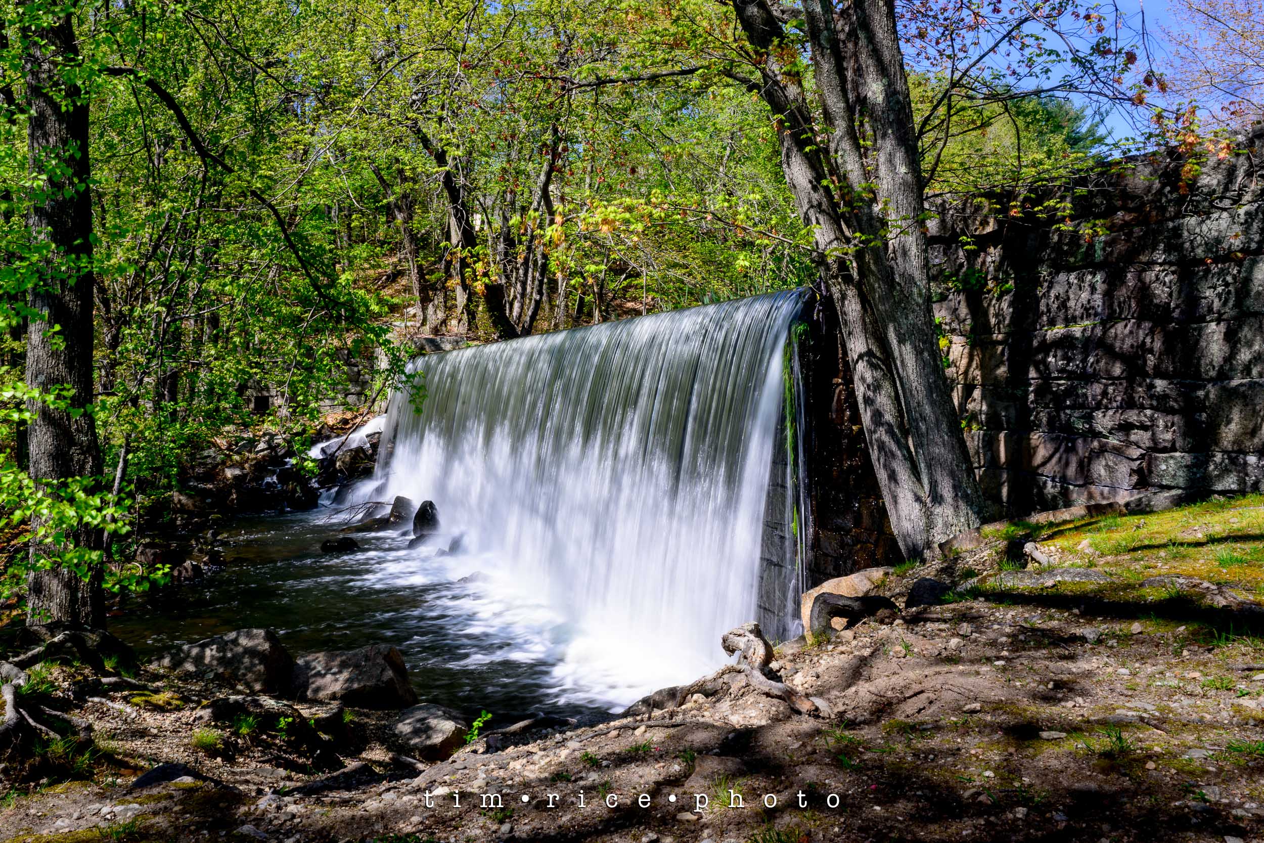the dailypic 4969 yr14 221 Manchaug Falls – tim rice photo