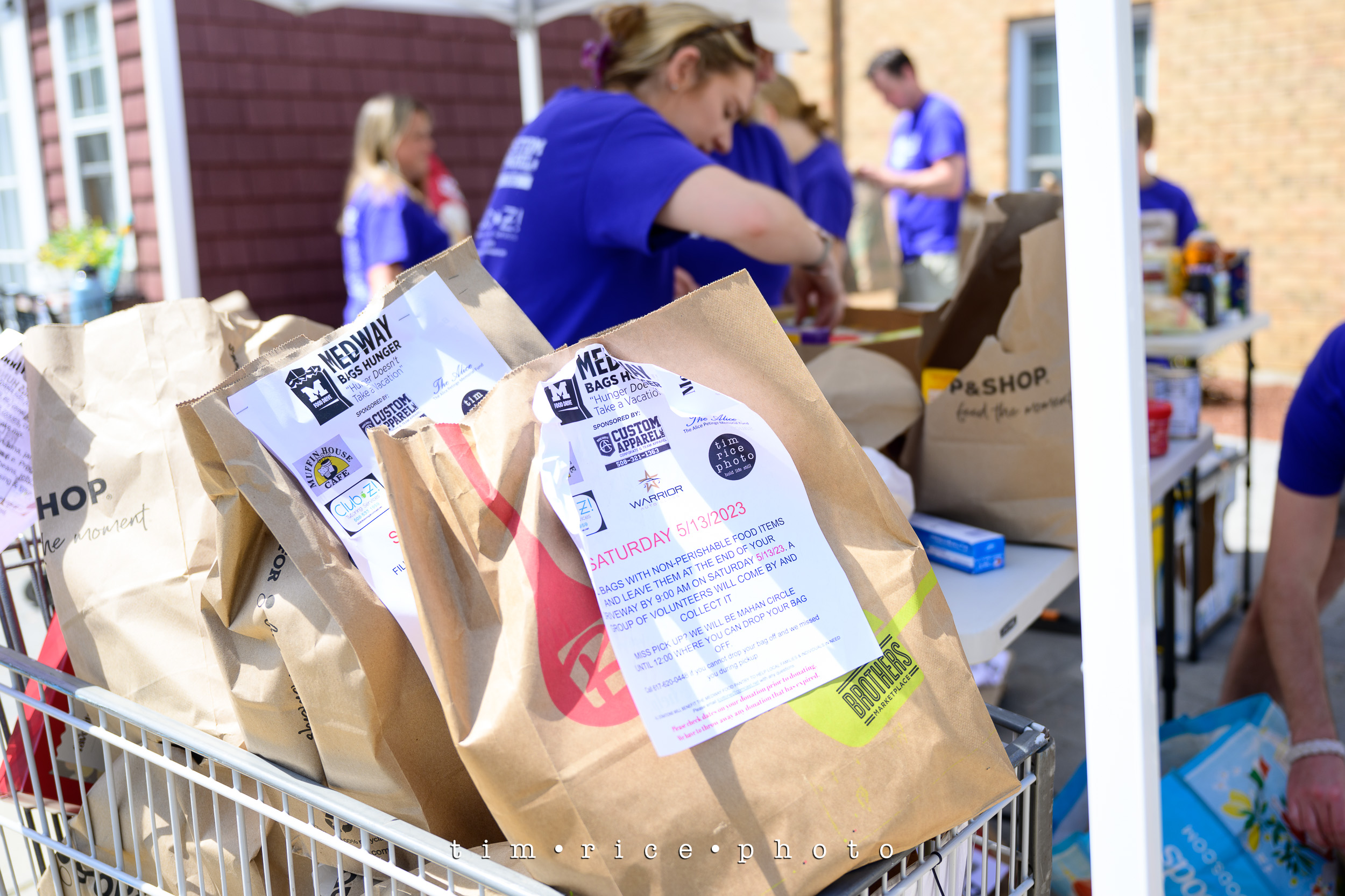 the dailypic 4973 yr14 225 Bags Hunger – tim rice photo