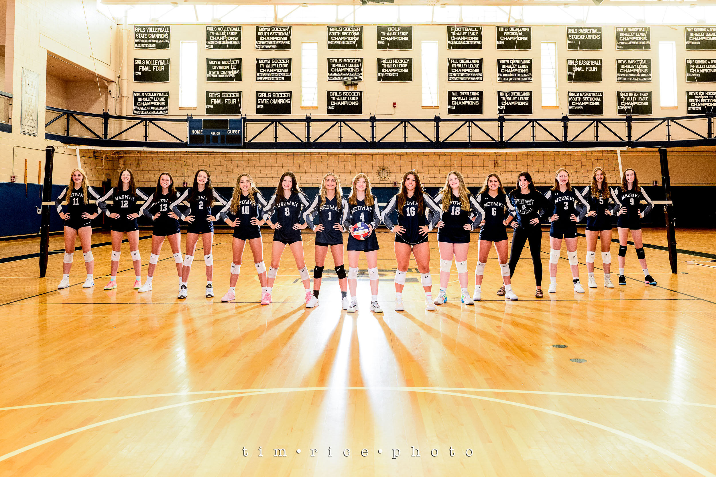 the dailypic 5096 yr14 348 The Mustangs Volleyball Team – tim rice photo