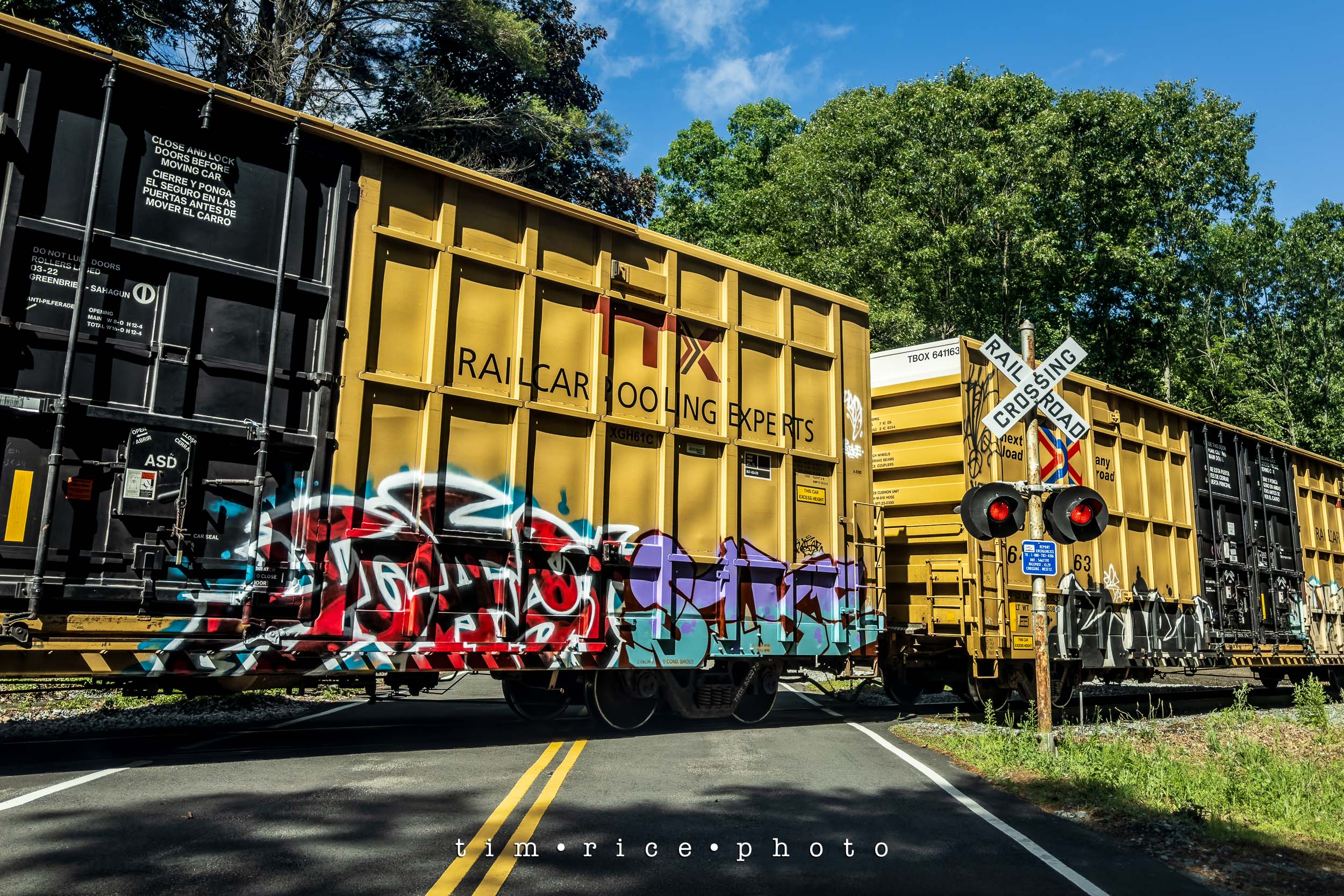 the dailypic 5367 yr15 254 Railroad Crossing – tim rice photo